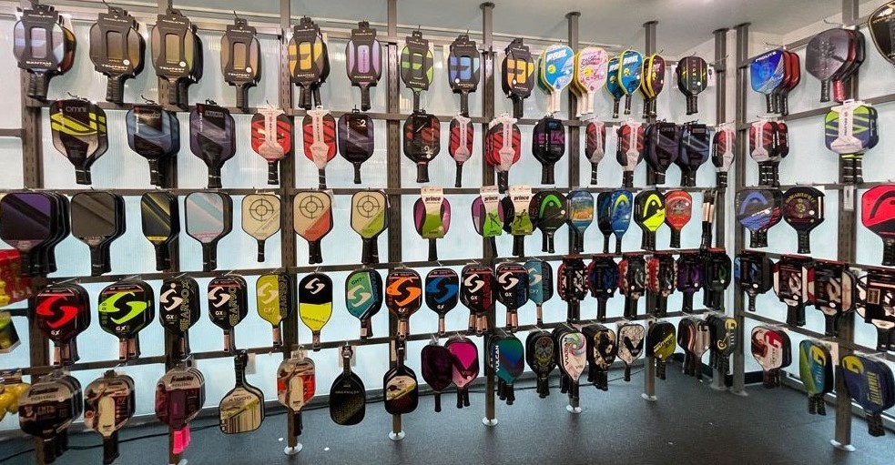 Paddle Selection: Swing Weight - Pickleball Science
